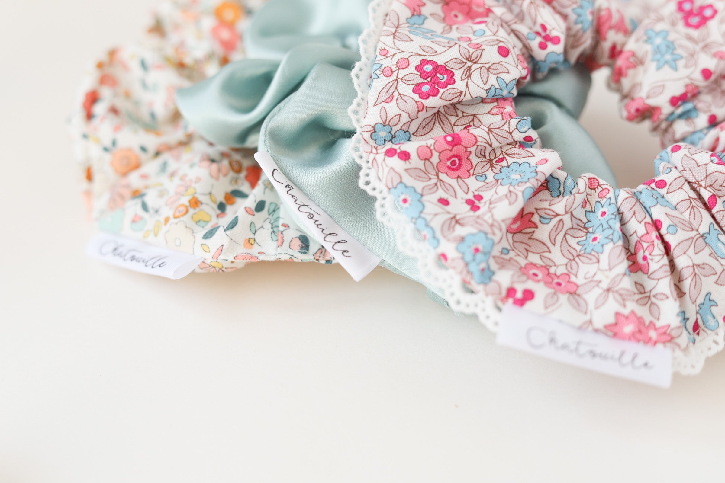 Bienvenue chez Chatouille ! Un univers de douceur pour minis et grands